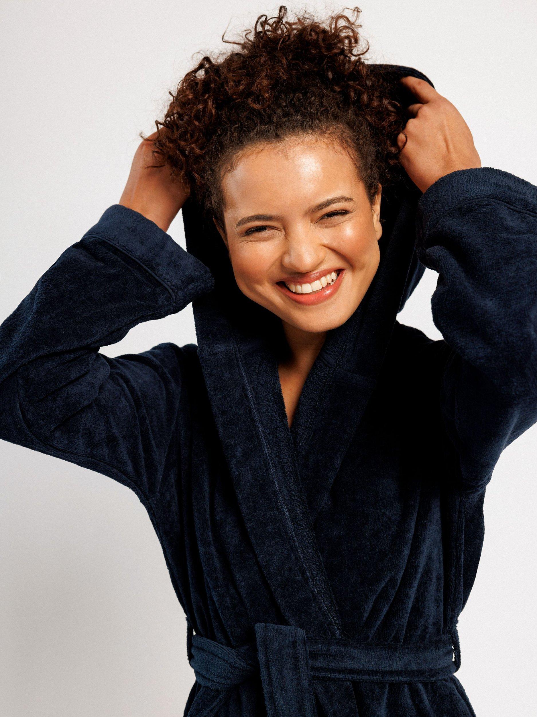 Chelsea Peers Premium Towelling Robe