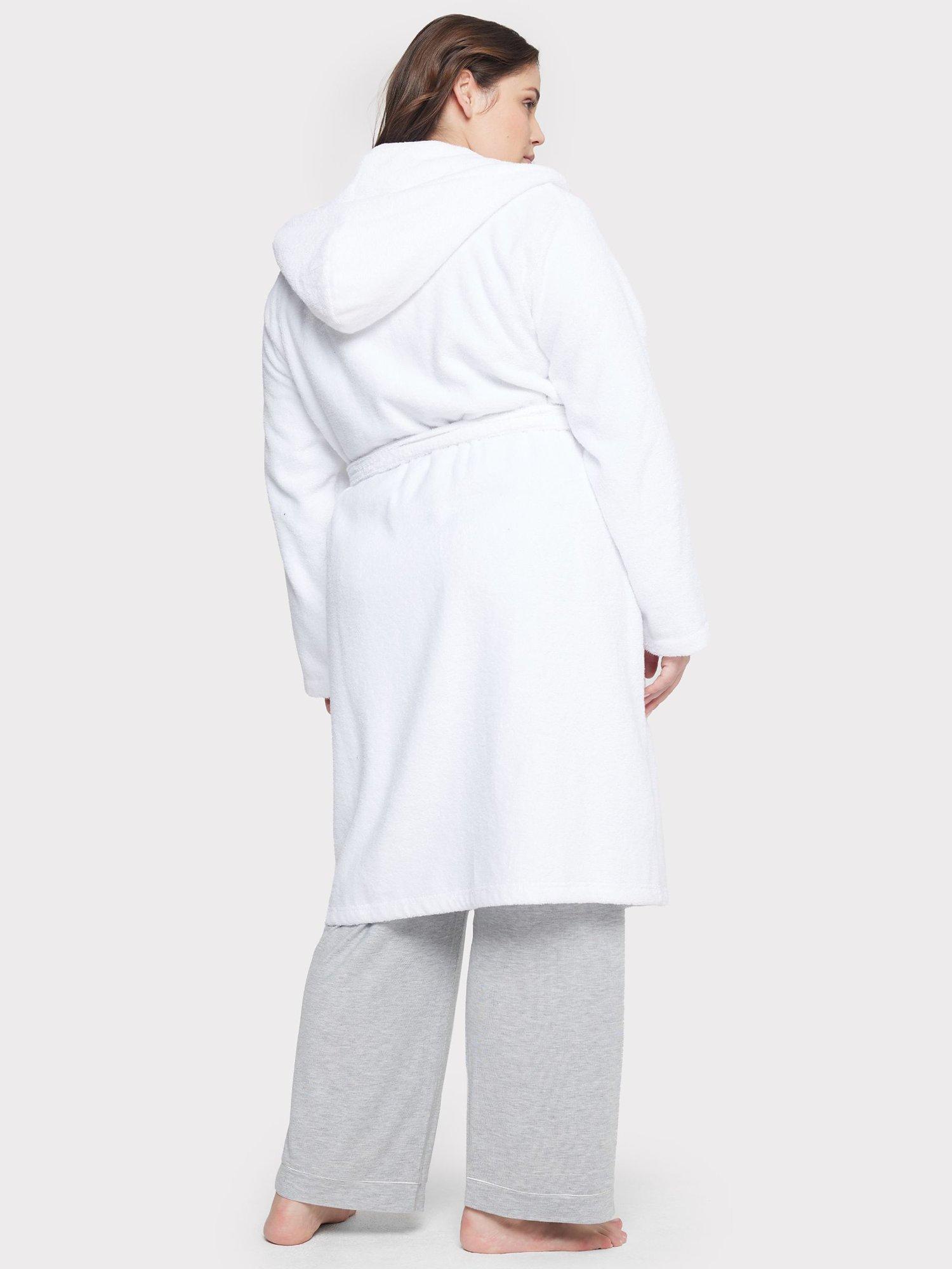 Chelsea Peers Curve Premium Towelling Robe