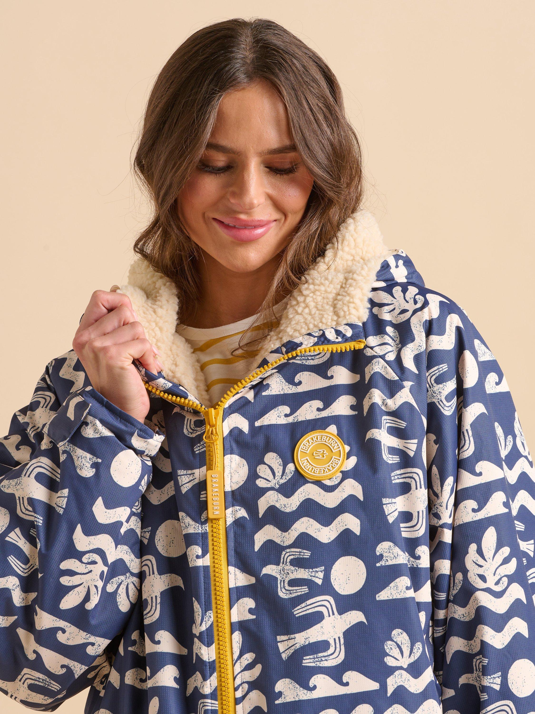 Brakeburn Coast Chinook Changing Robe, Blue