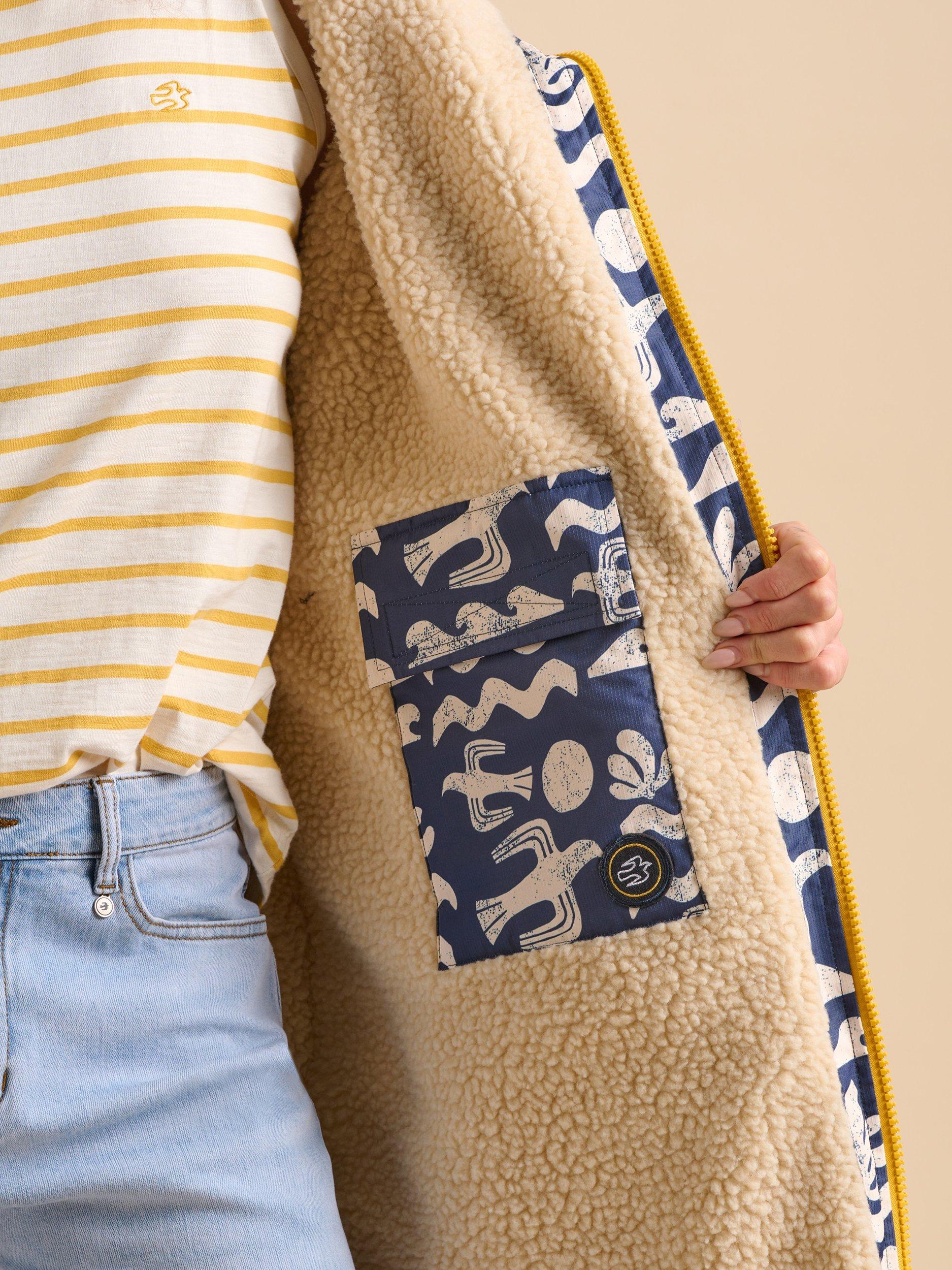 Brakeburn Coast Chinook Changing Robe, Blue