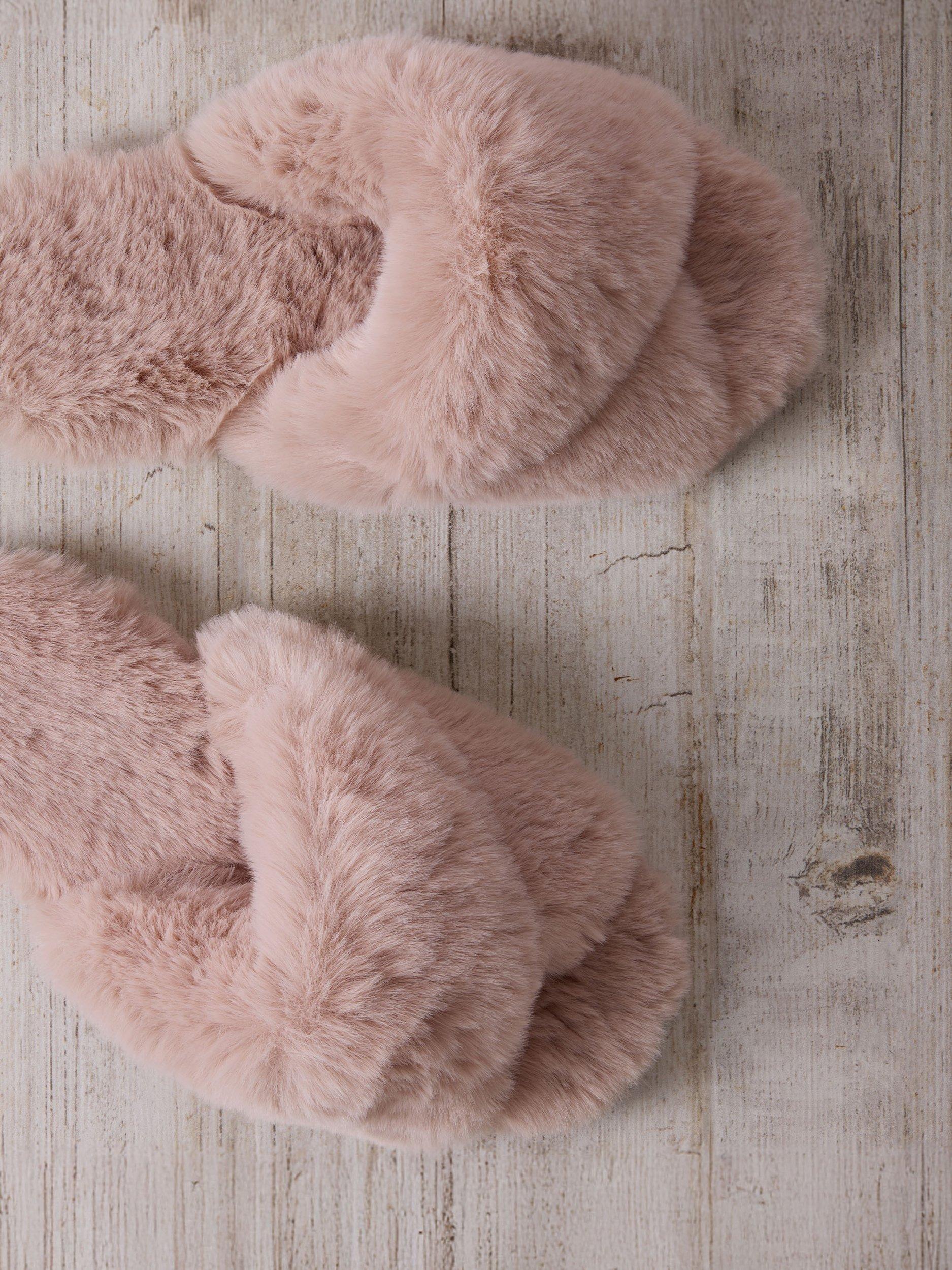 Chelsea Peers Faux Fur Cross Over Slippers, Pink