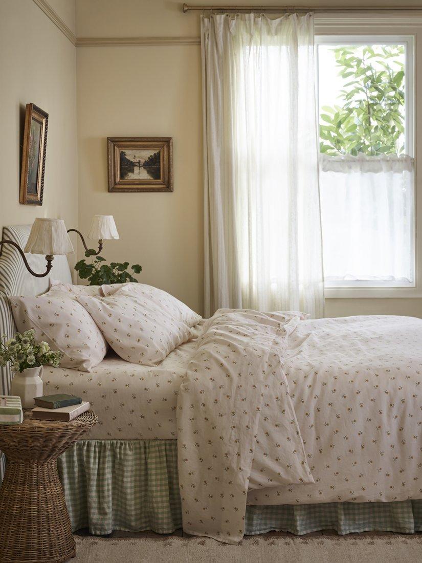 Piglet in Bed Posy Bud Linen Blend Bedding, Honey/Cream