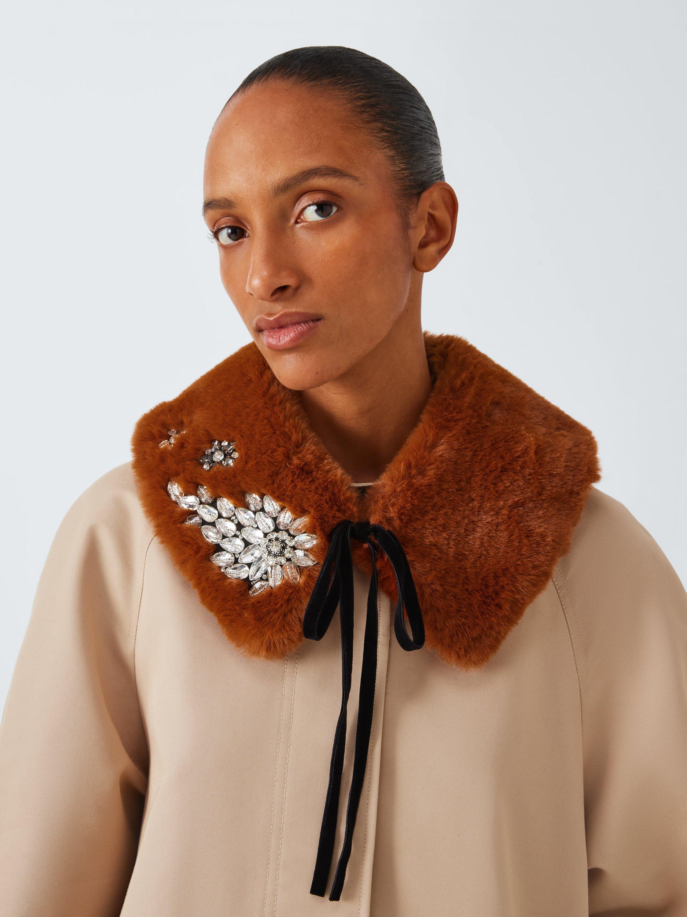 Scarf with fur collar store