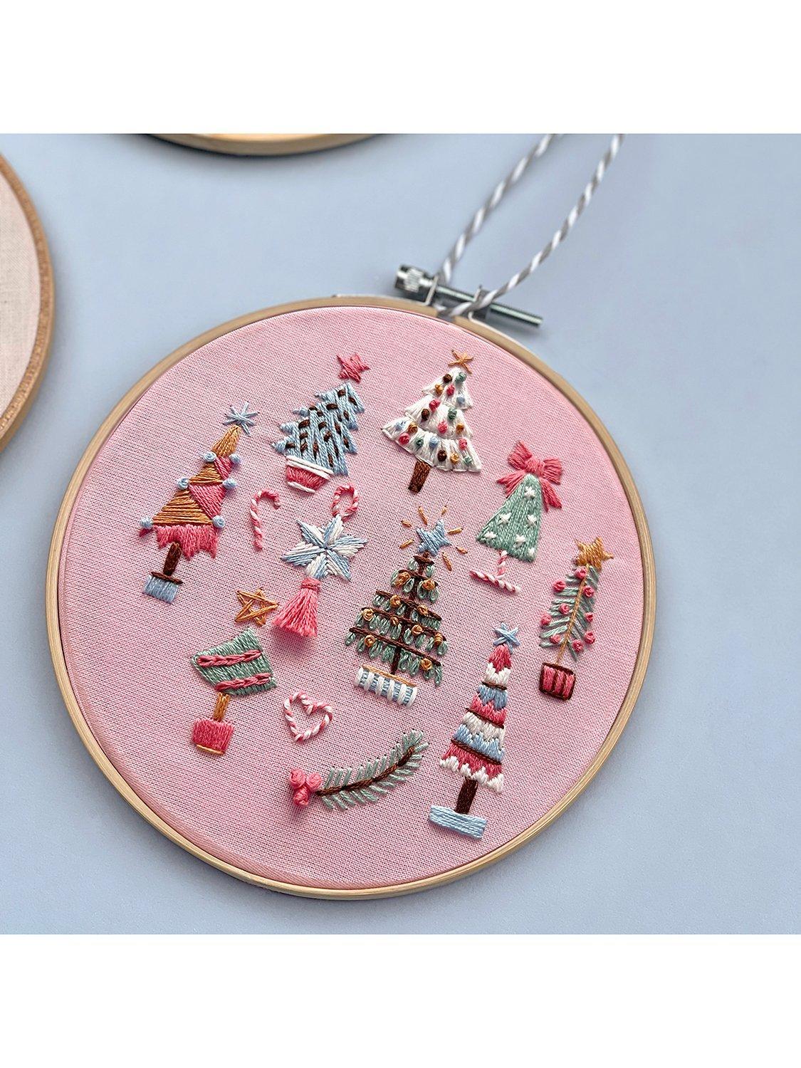 MakeBox & Co Christmas Tree Embroidery Kit