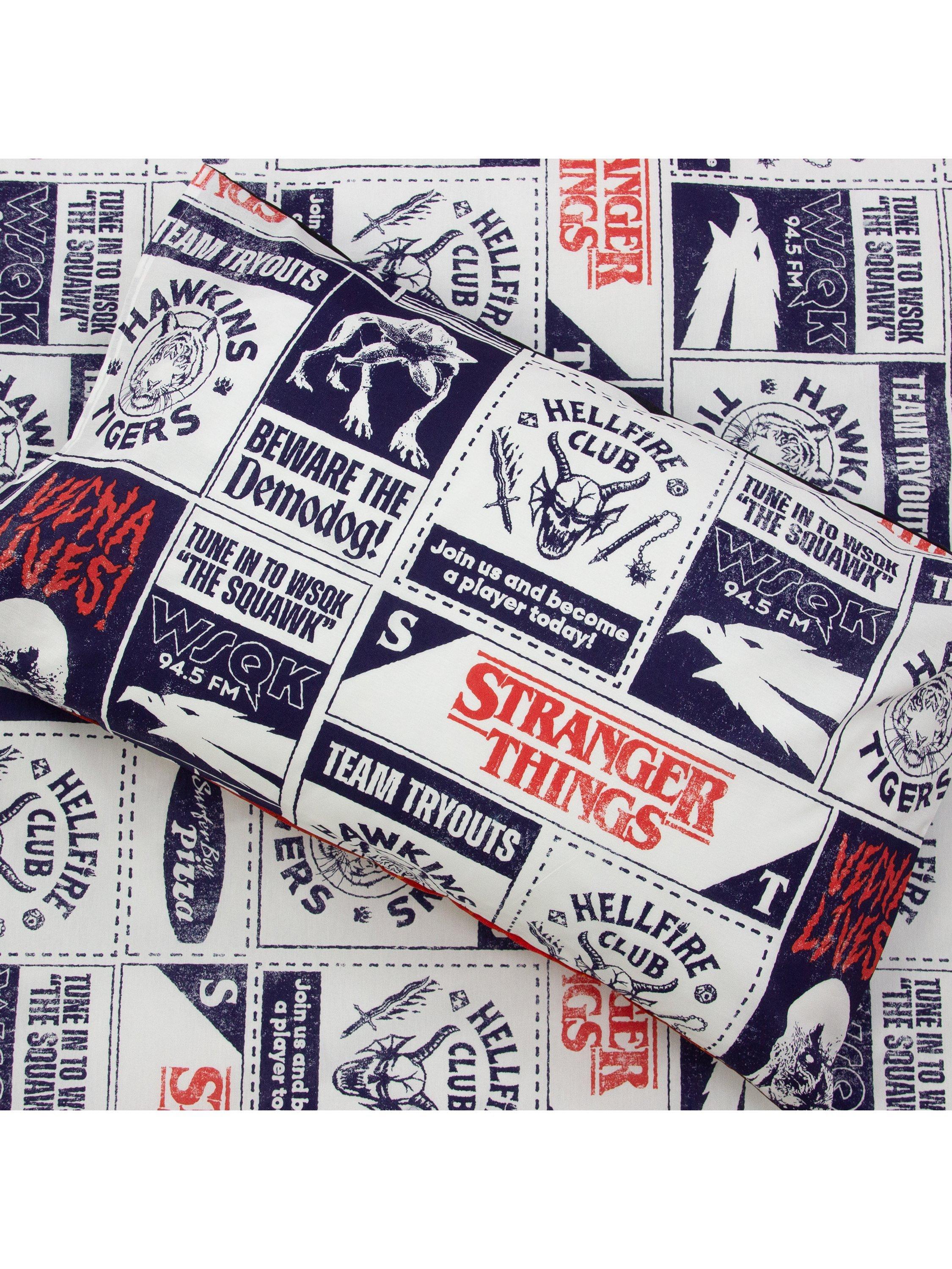 Stranger Things Reversible Duvet Cover and Pillowcases Set, Double, Multi