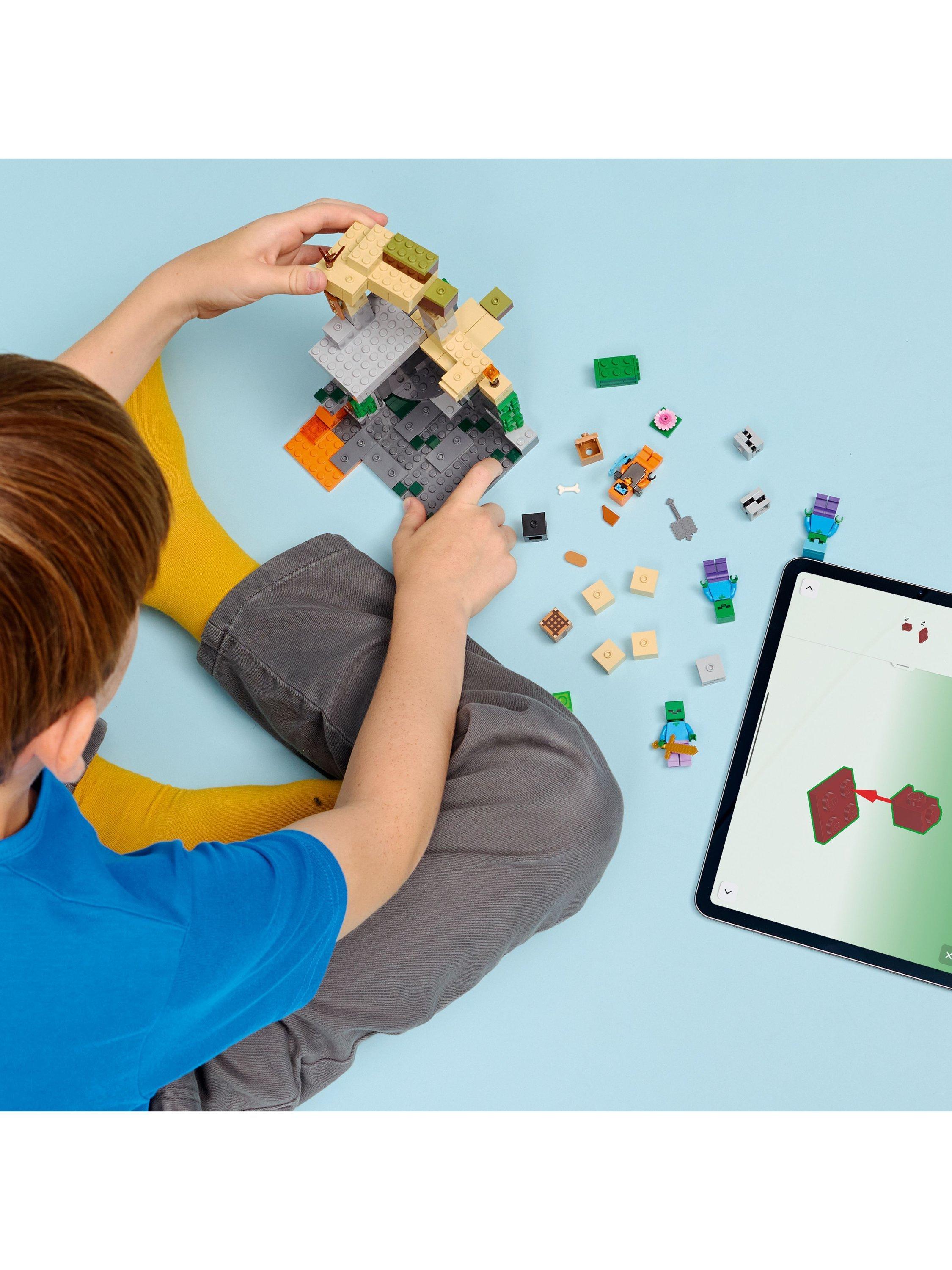 LEGO Minecraft 21587 Zombie Dungeon Building Toy